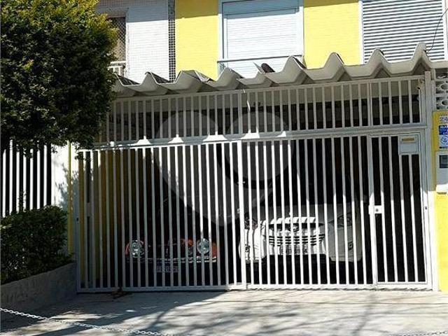 Sobrado com 3 quartos à venda em Vila romero SP