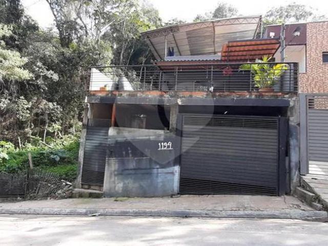 Sobrado com 3 quartos à venda em Barreiro SP