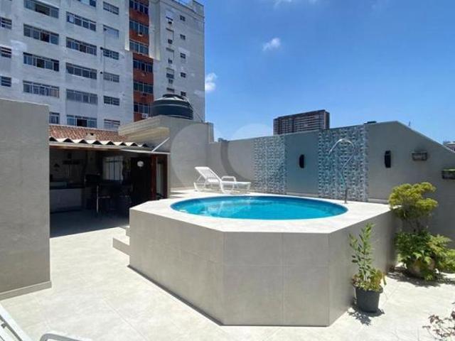 Sobrado com 3 quartos à venda em Boqueirão SP