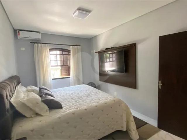 Sobrado com 3 quartos à venda em Boqueirão SP