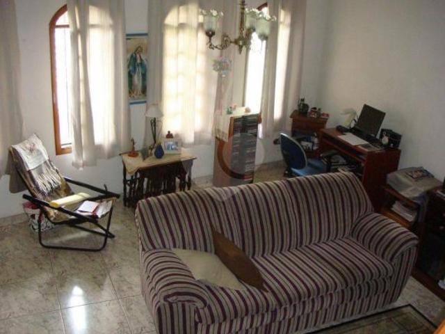 Sobrado com 3 quartos à venda em Bortolândia SP