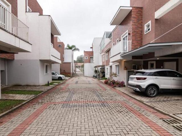 Sobrado com 3 quartos à venda em Campo comprido PR