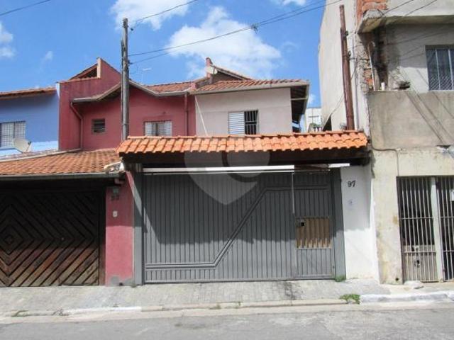 Sobrado com 3 quartos à venda em Capão do embira SP