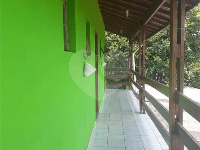 Sobrado com 3 quartos à venda em Capoavinha SP