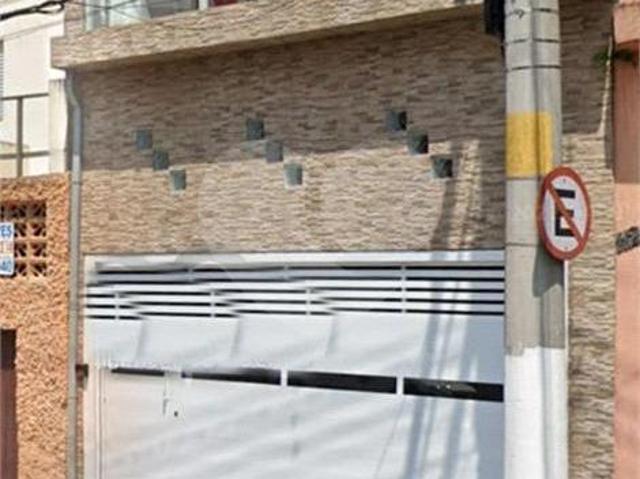 Sobrado com 3 quartos à venda em Centro SP