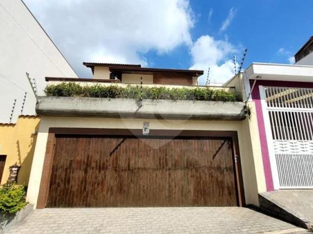Sobrado com 3 quartos à venda em Centro SP