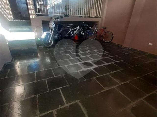 Sobrado com 3 quartos à venda em Centro SP