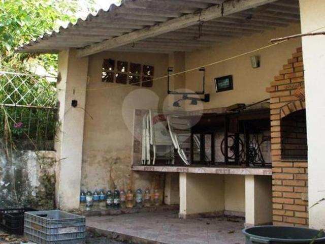 Sobrado com 3 quartos à venda em Chora menino SP