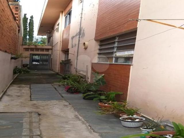 Sobrado com 3 quartos à venda em Chora menino SP