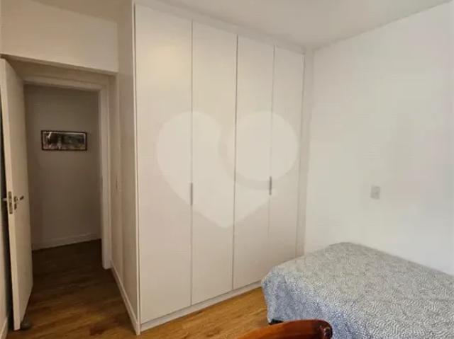 Sobrado à venda com 3 quartos, sendo 2 suítes, em Chácara Monte Alegre, São Paulo SP