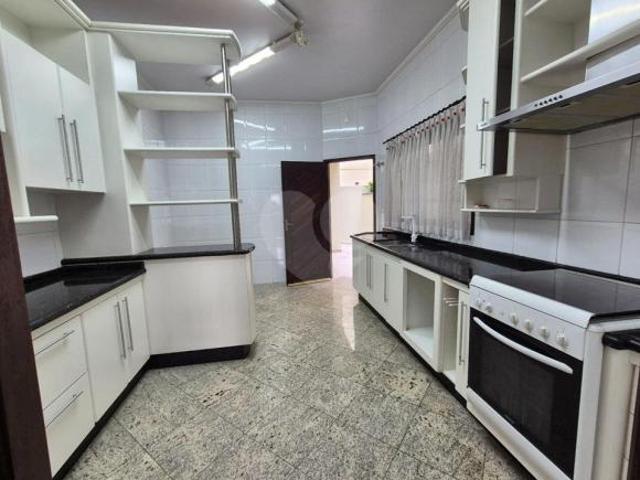 Sobrado com 3 quartos à venda em Chácara seis de outubro SP