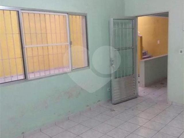 Sobrado com 3 quartos à venda em Companhia fazenda belém SP