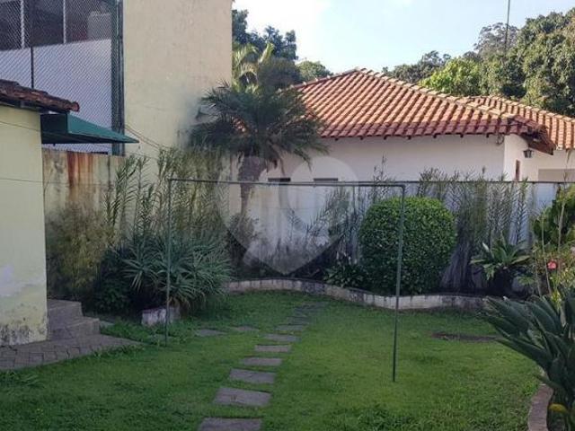 Sobrado com 3 quartos à venda em Horto florestal SP
