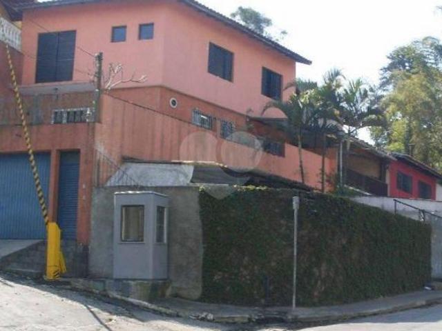 Sobrado com 3 quartos à venda em Horto florestal SP