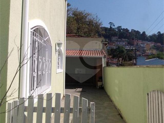 Sobrado com 3 quartos à venda em Horto florestal SP
