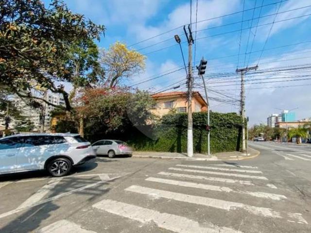 Sobrado com 3 quartos à venda em Indianópolis SP