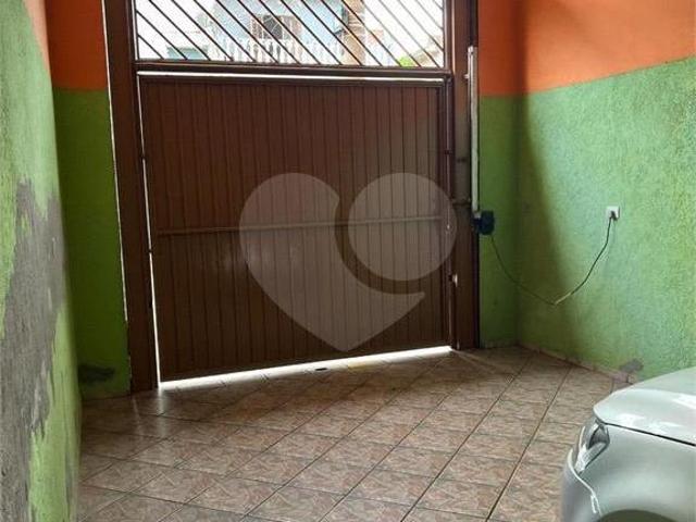 Sobrado com 3 quartos à venda em Jardim Adriana SP