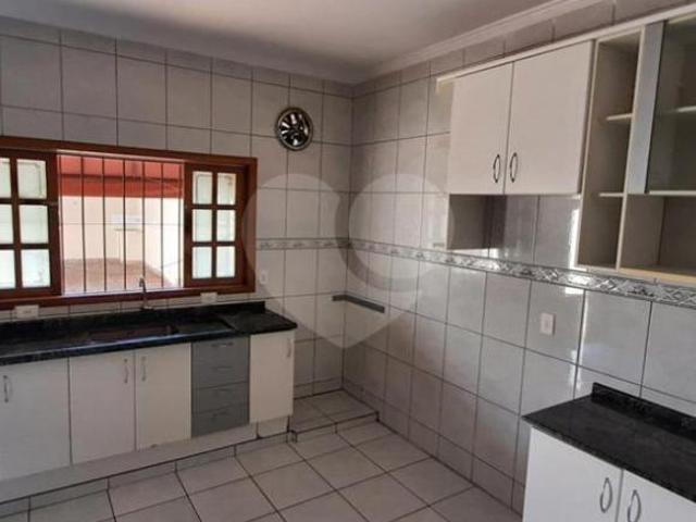 Sobrado com 3 quartos à venda em Jardim Astro SP