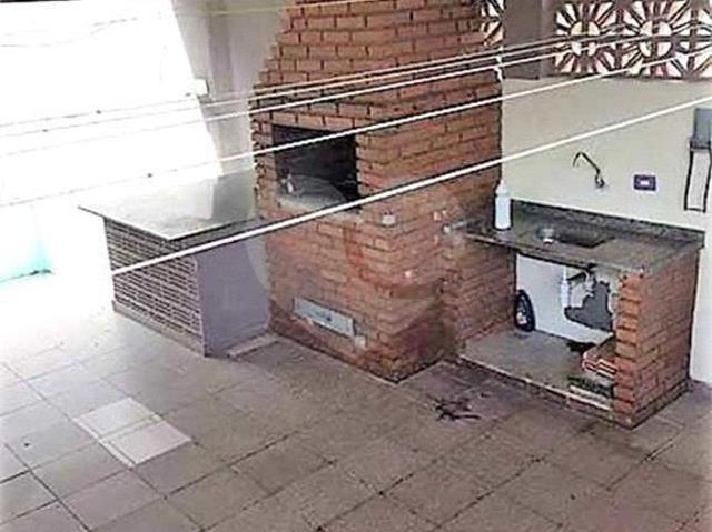 Sobrado com 3 quartos à venda em Jardim daysy SP