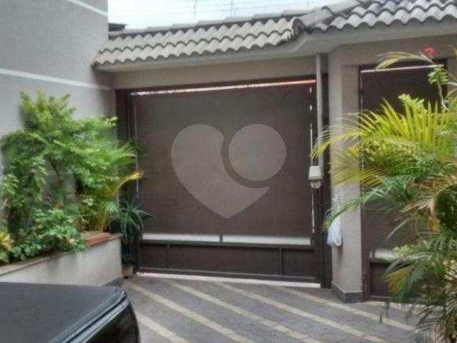 Sobrado com 3 quartos à venda em Jardim las vegas SP