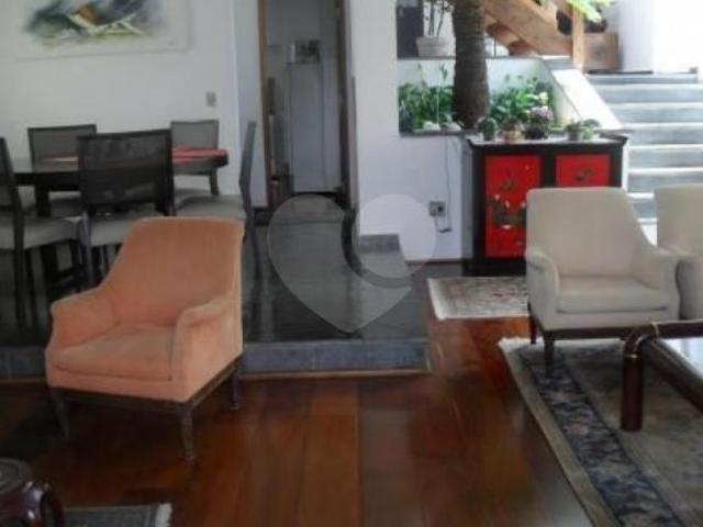 Sobrado com 3 quartos à venda em Jardim leonor SP