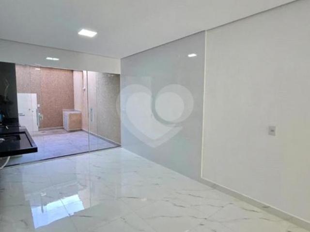 Sobrado com 3 quartos à venda em Jardim santo elias SP