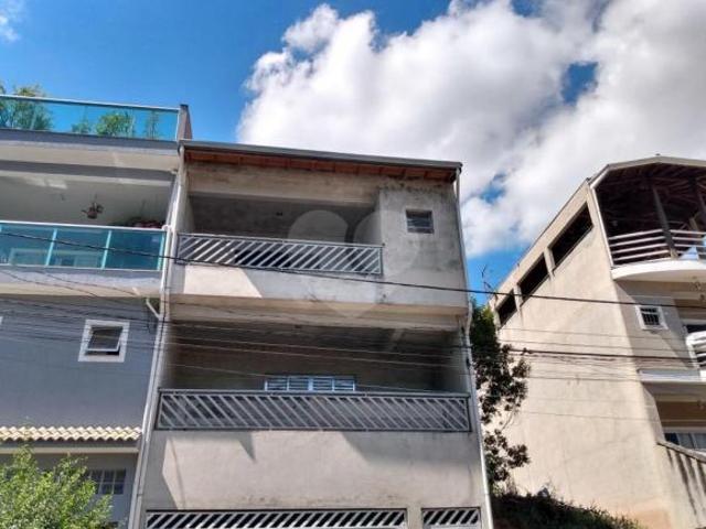 Sobrado com 3 quartos à venda em Jardim valparaiso SP