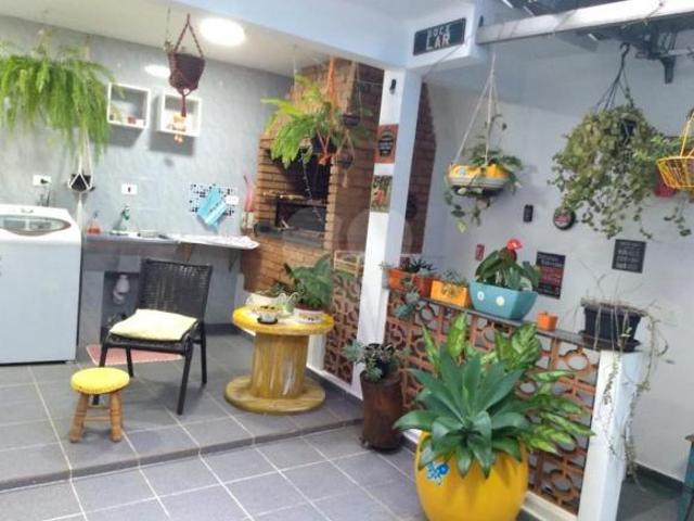 Sobrado com 3 quartos à venda em Mirandópolis SP