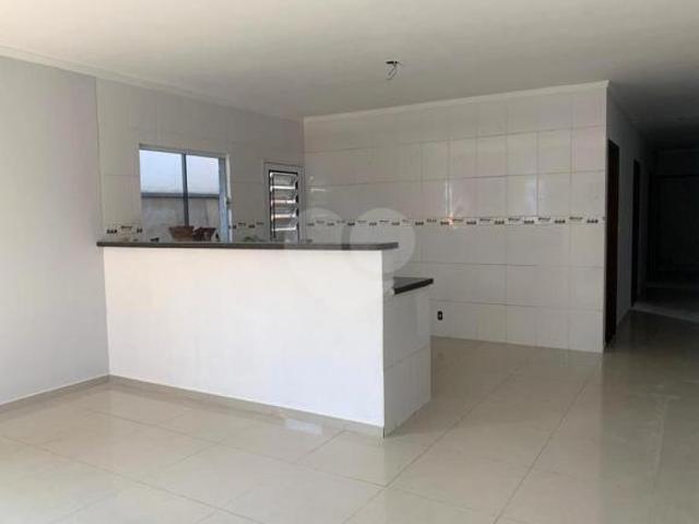 Sobrado com 3 quartos à venda em Nova cerejeira SP