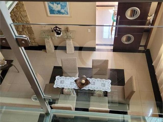 Sobrado com 3 quartos à venda em Parque colonial SP