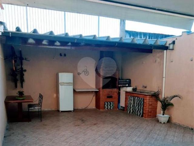 Sobrado com 3 quartos à venda em Parque boturussu SP