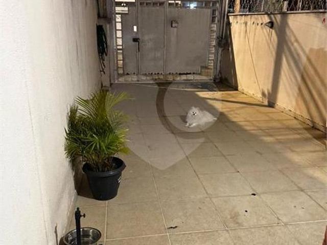 Sobrado com 3 quartos à venda em Parque ipê SP