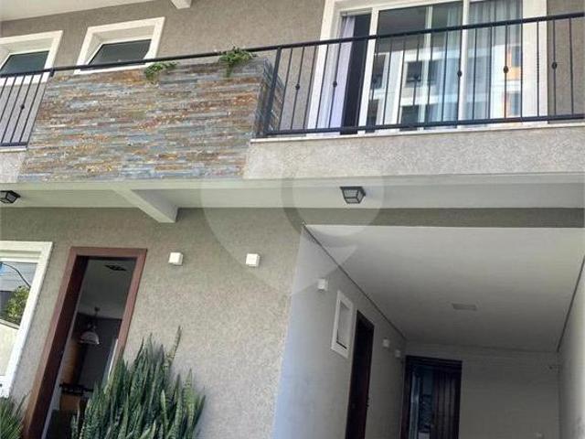Sobrado com 3 quartos à venda em Portão PR