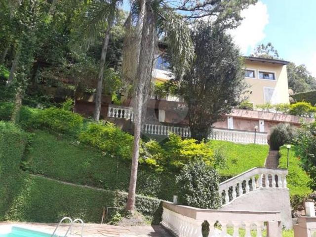 Sobrado com 3 quartos à venda em Roseira SP