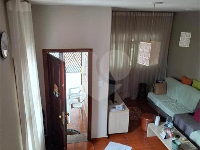 Sobrado com 3 quartos à venda em Santa teresinha SP