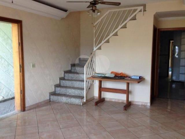Sobrado com 3 quartos à venda em Santa teresinha SP