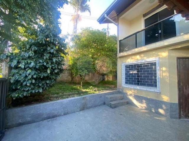 Sobrado com 3 quartos à venda em Santa cândida PR