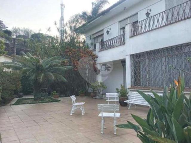Sobrado com 3 quartos à venda em Sumaré SP