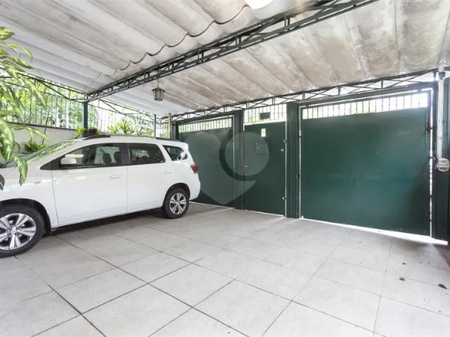 Sobrado à venda ou para alugar com 3 quartos em Jardim Das Acácias, São Paulo, SP