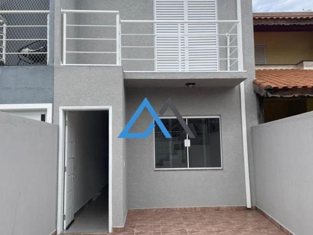 Sobrado com 3 quartos, amplo quintal à venda em Atibaia – espaço ideal para área gourmet e piscina