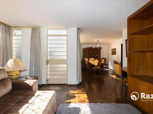 SOBRADO COM 3 QUARTOS ÁREA TOTAL DE 174,12m² REF 6306