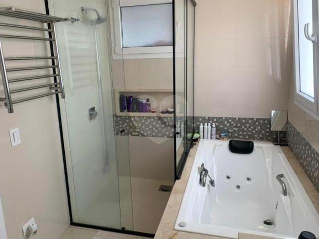 Sobrado com 3 quartos Bairro, Portão PR