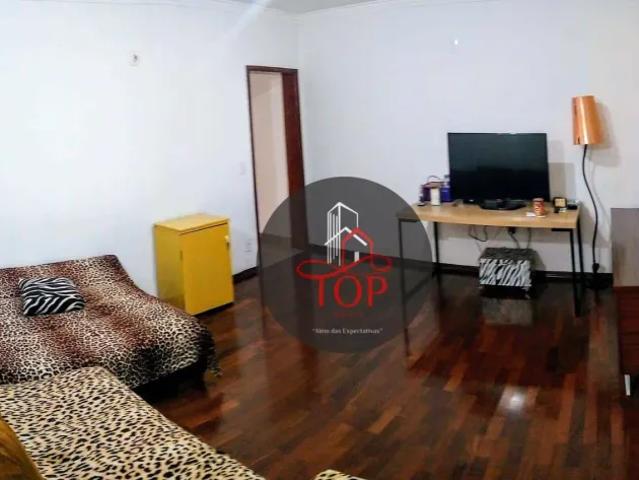 Sobrado com 3 Quartos e 4 banheiros à Venda, 162 m² por R$ 795.000