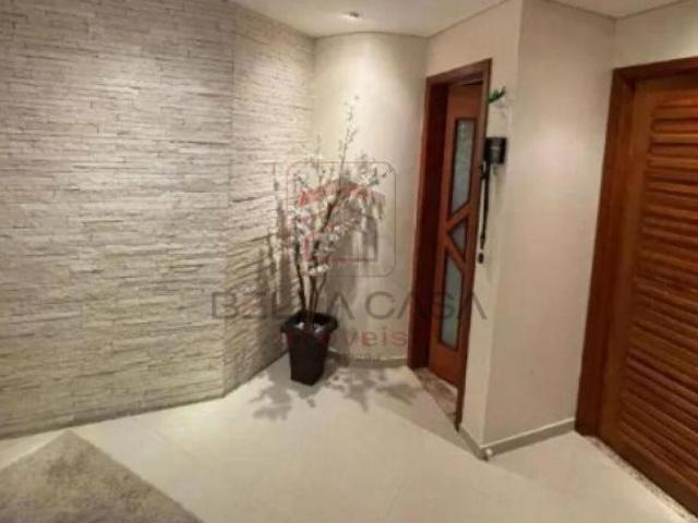 Sobrado com 3 Quartos e 4 banheiros à Venda, 197 m²