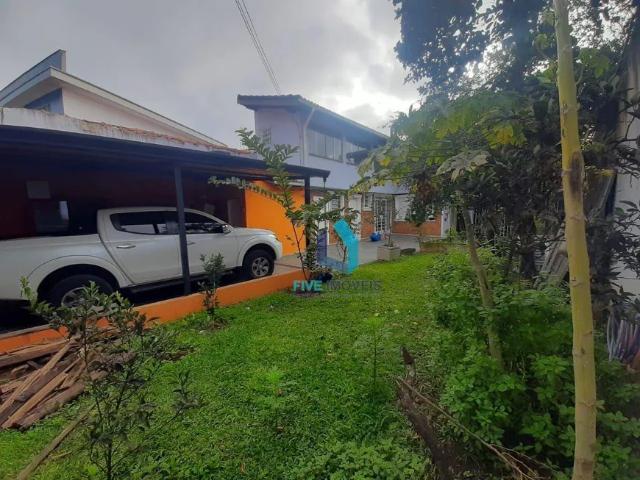 Sobrado com 3 Quartos e 4 banheiros à Venda, 248 m² por R$ 1.000.000