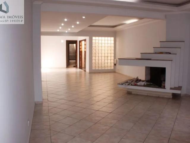 Sobrado com 3 Quartos e 5 banheiros à Venda, 160 m² por R$ 1.250.000