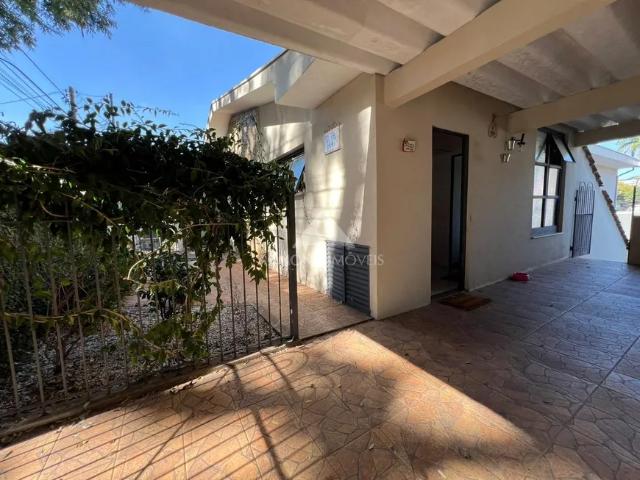 Sobrado com 3 Quartos e 5 banheiros à Venda, 176 m² por R$ 1.300.000