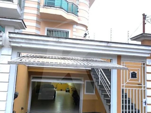 Sobrado com 3 Quartos e 5 banheiros à Venda, 210 m² por R$ 1.180.000