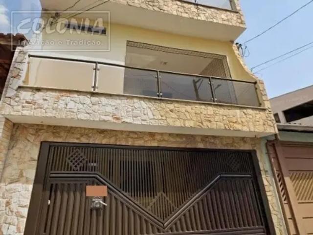 Sobrado com 3 Quartos e 5 banheiros à Venda, 232 m² por R$ 1.100.000