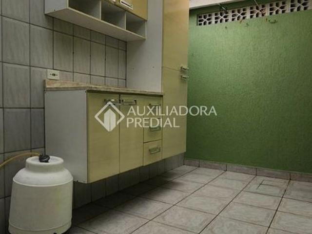 Sobrado com 3 quartos e 170m² para alugar em Olímpico, São Caetano do Sul